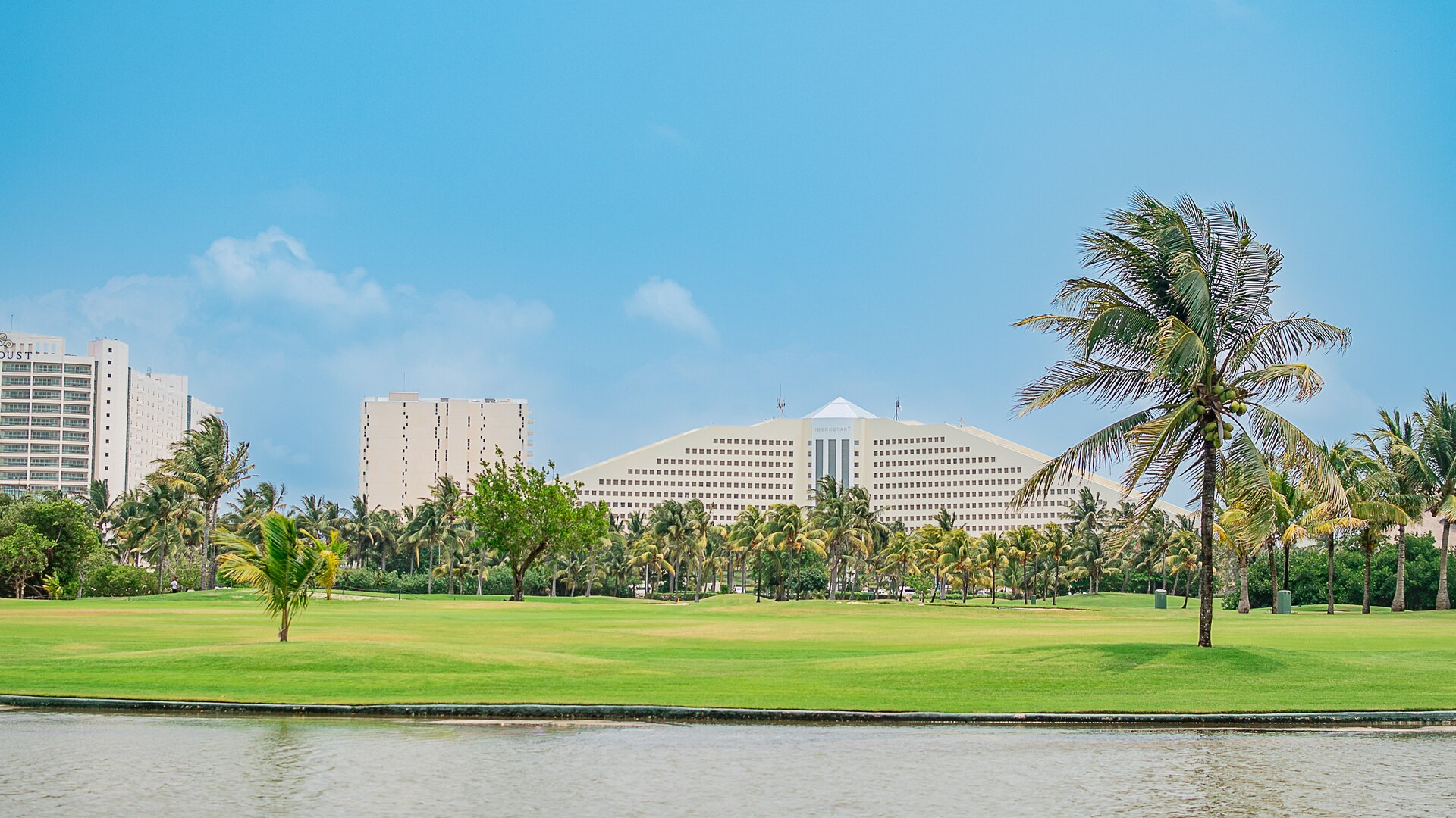 Iberostar Cancún Golf Club | Iberostar