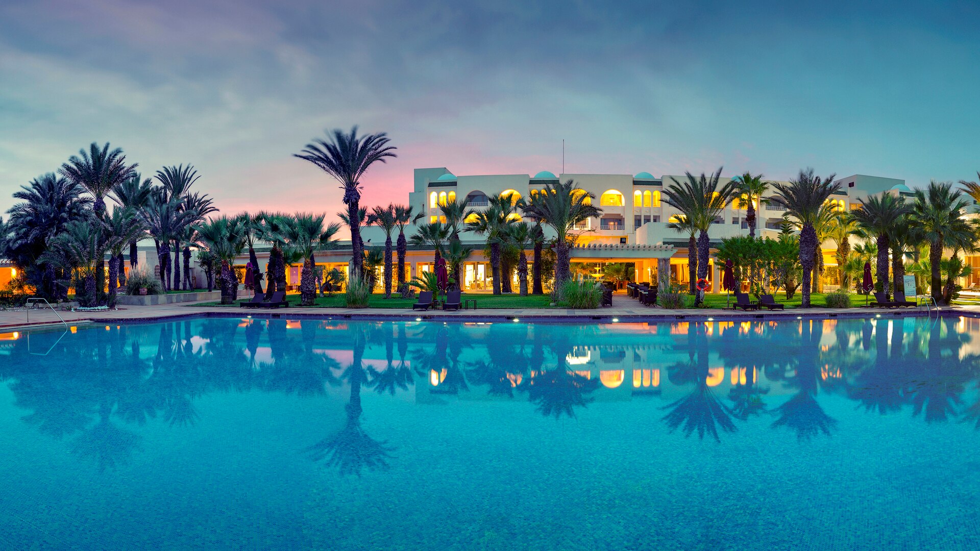 5-Star Hotel in Djerba with Hammam SPA | Iberostar®